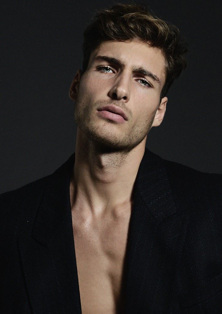 DManagement - CHRISTOPH LEITNER