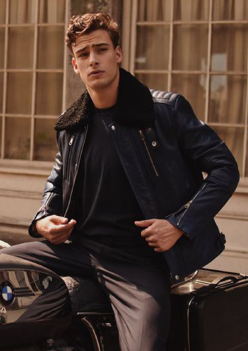 DManagement - JUSTIN PETZSCHKE